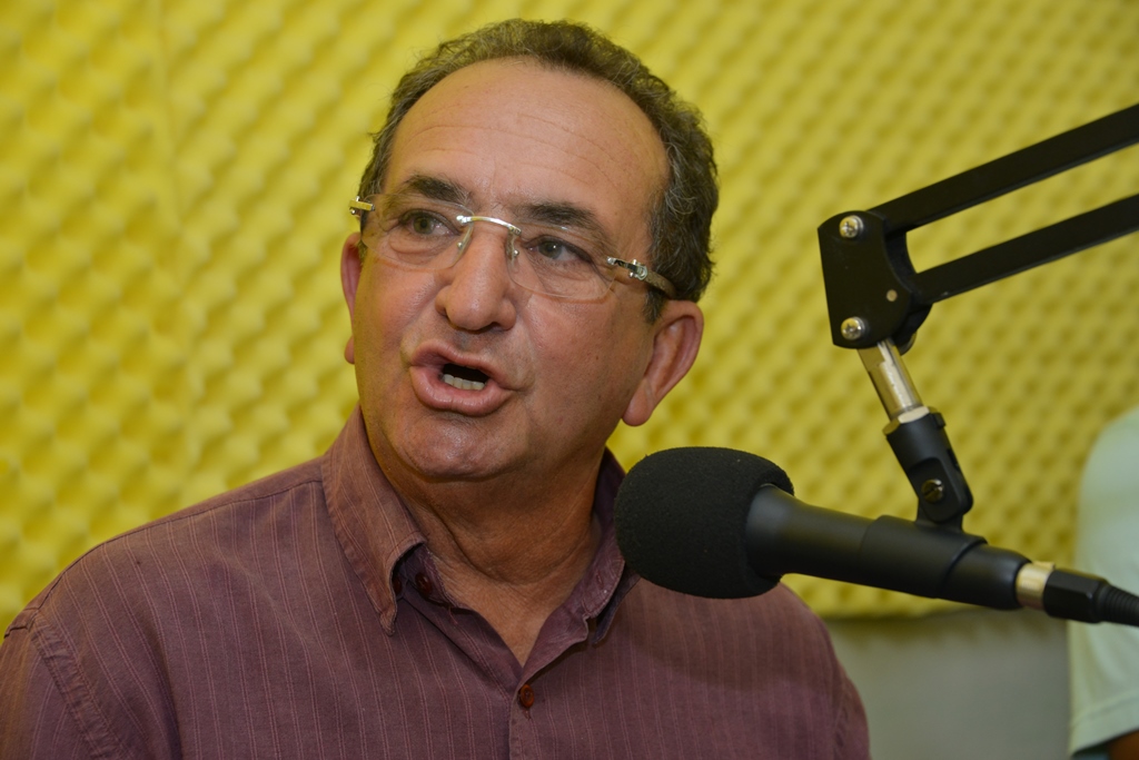 Entrevista de Bringel na rádio