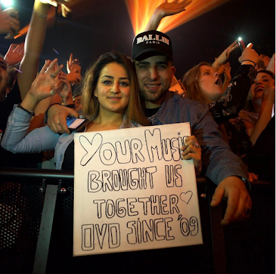 Aww! Checkout this cute couple Drake's music brought together