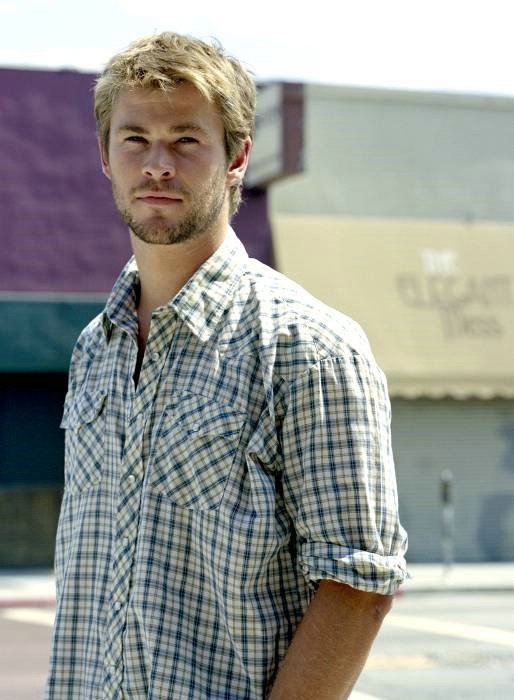 BlueSago: Chris Hemsworth