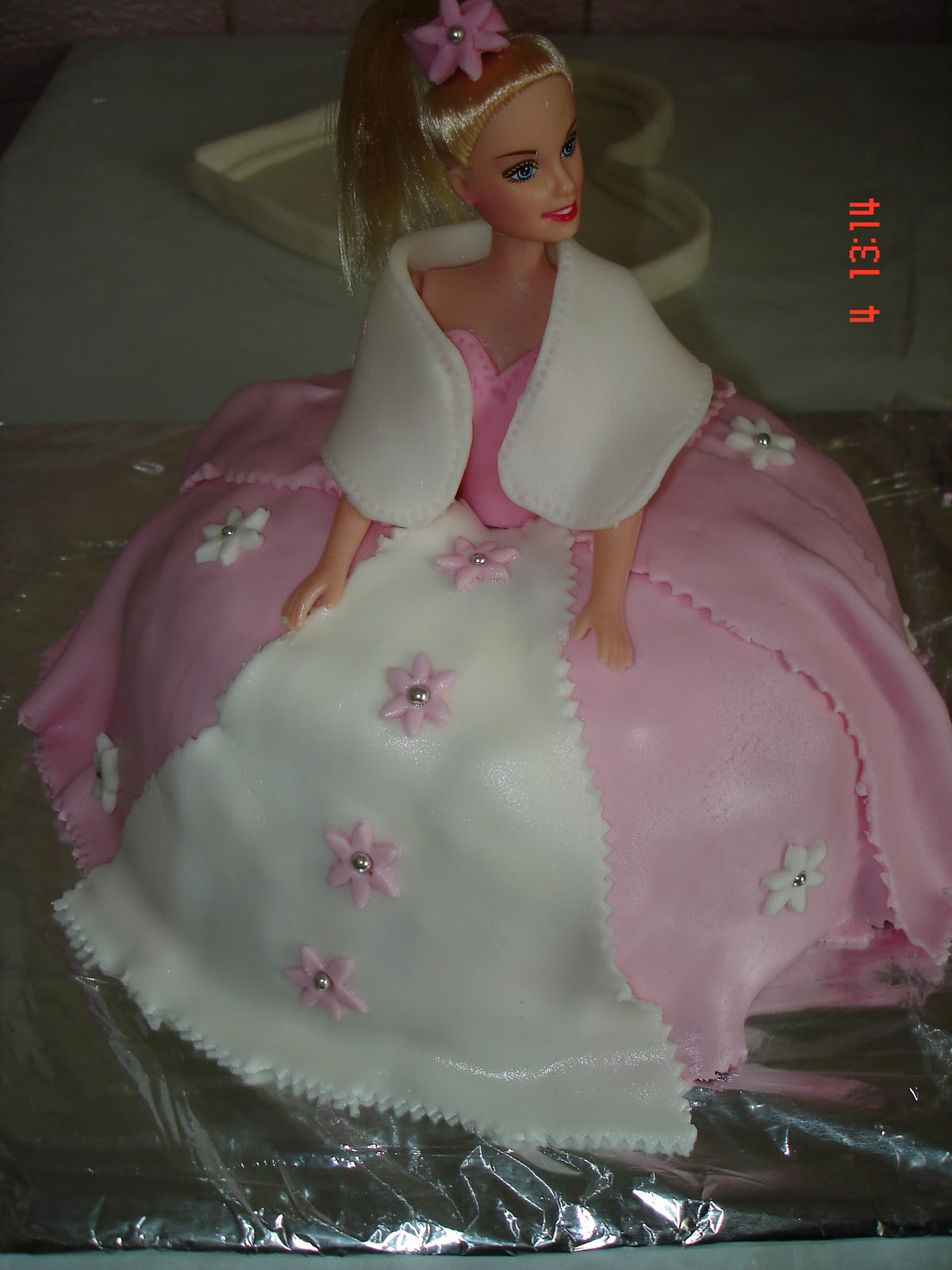"something sweet" by Cata's mom!!!!!!!!!!: Tort Barbie