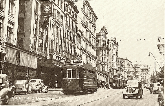 transpress nz: Queen Street, Auckland, 1940s