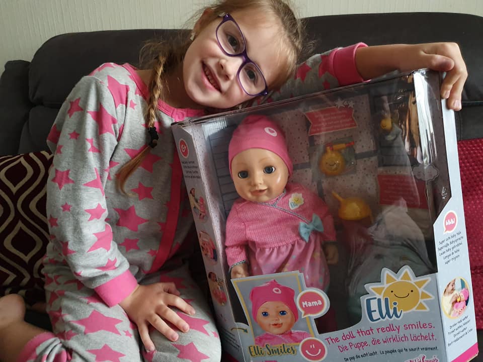 Brewtiful Fiction: ad Elli Smiles Toy Review