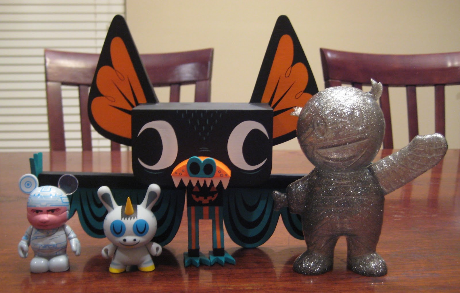 The Blot Says...: Toy Review: Trickster Edition Hermees Vinyl Figure by ...