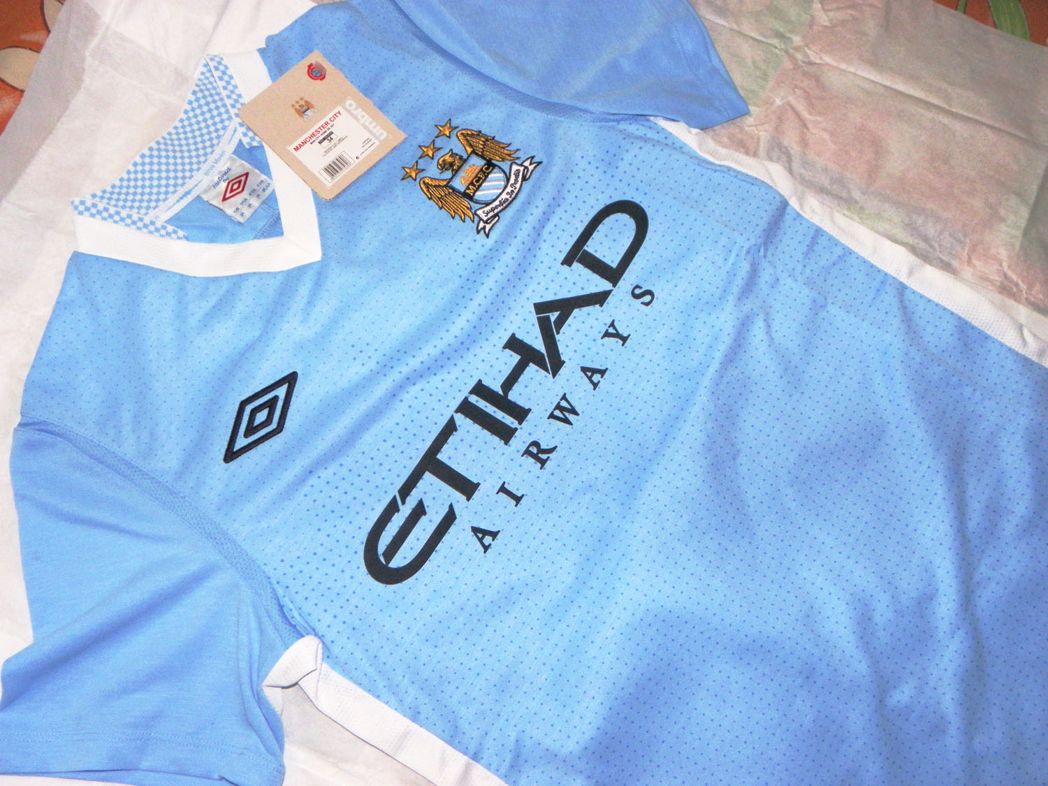veintiuno story: the new kit of manchester city 2011/2012