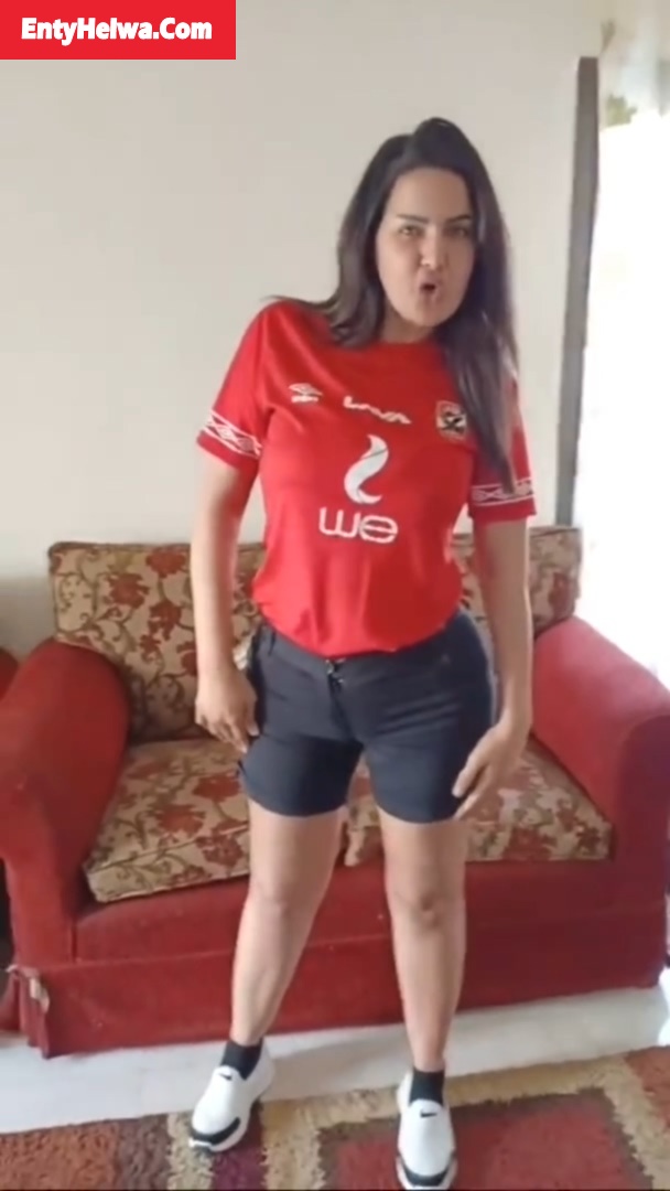 صور سما المصري بالهوت شورت تستعرض مؤخرتها الكبيرة