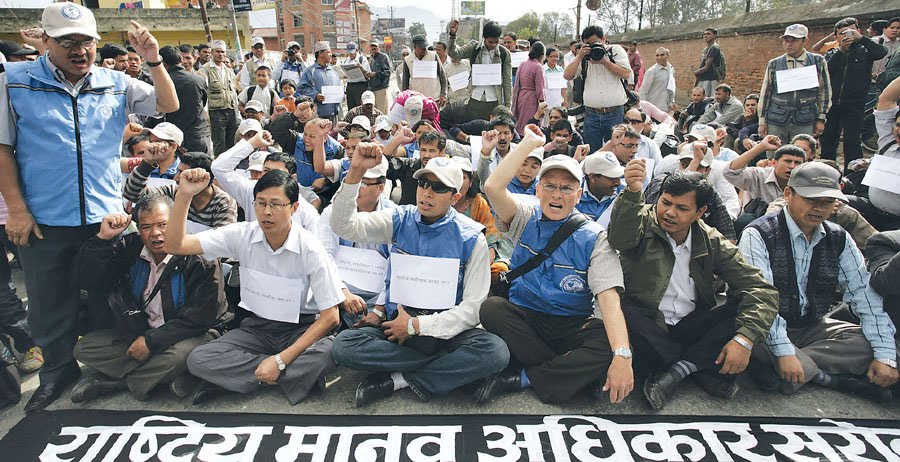 Look and Gaze: HUMAN RIGHTS: Nepal making strides