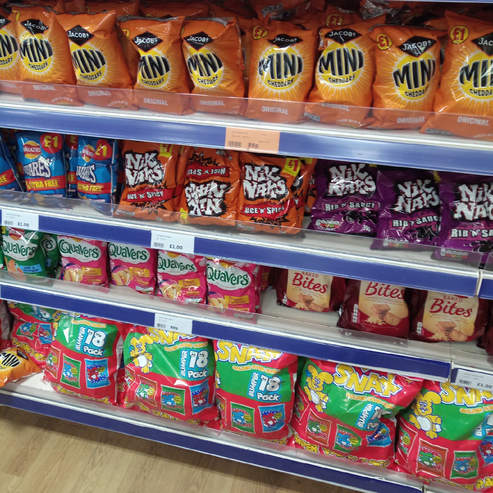 Supersupergirl's Food Reviews: Old School UK crisps