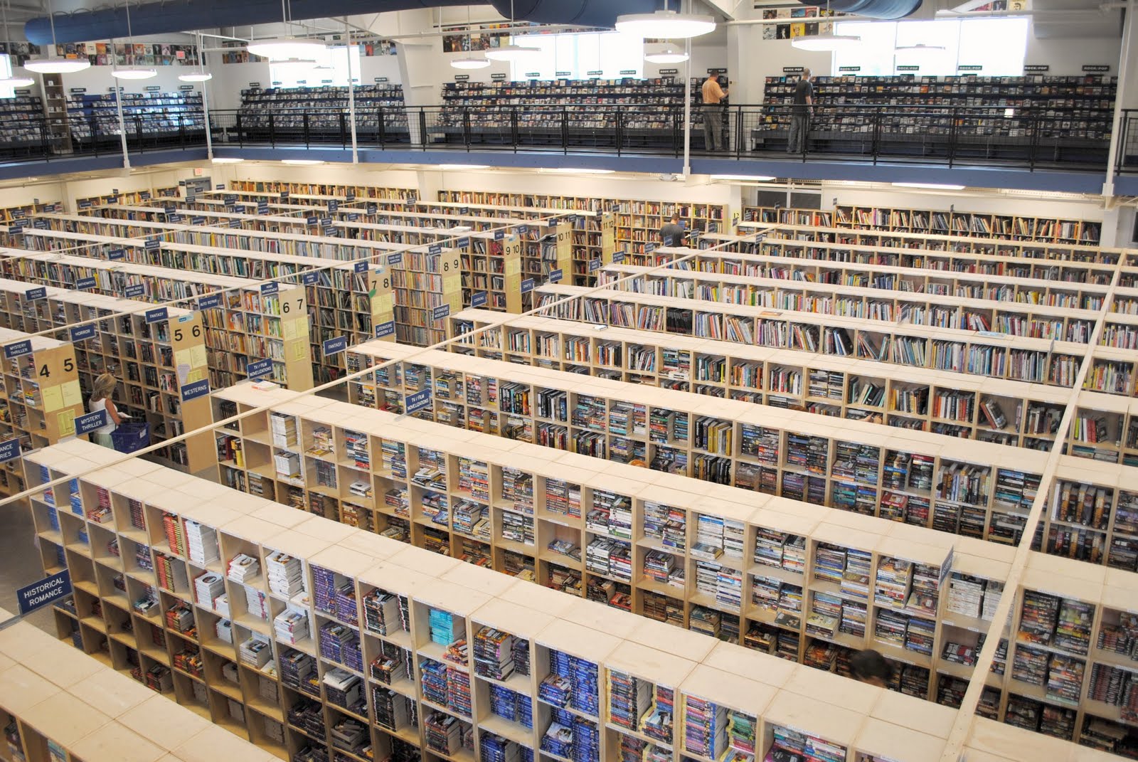 Carmen's Book Adventure: Bookstore Spotlight: McKay Bookstore