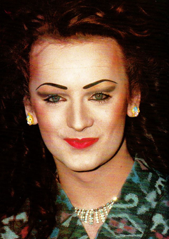 30 Flamboyant Photos of Boy George at the Height of His Fame During the ...