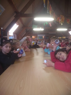 Zedenleer De puzzel meiboom: L3 en 4 De symboliek van de fakkel: LICHT