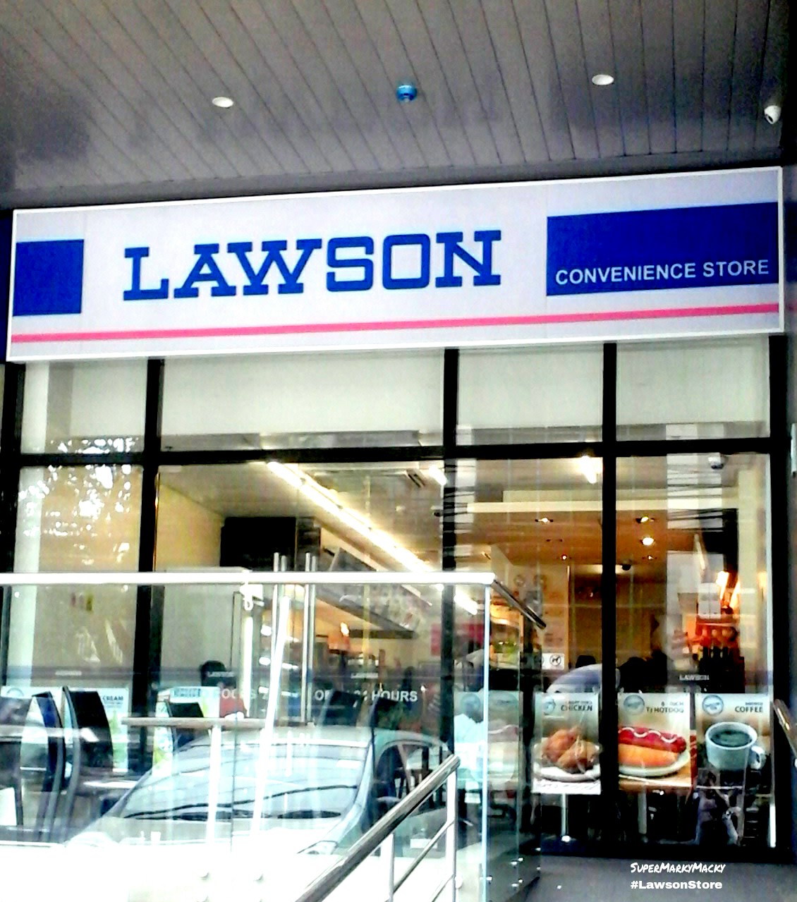 SuperMarkyMacky: High Five To Our 5 Favorite Convenient Stores In Manila