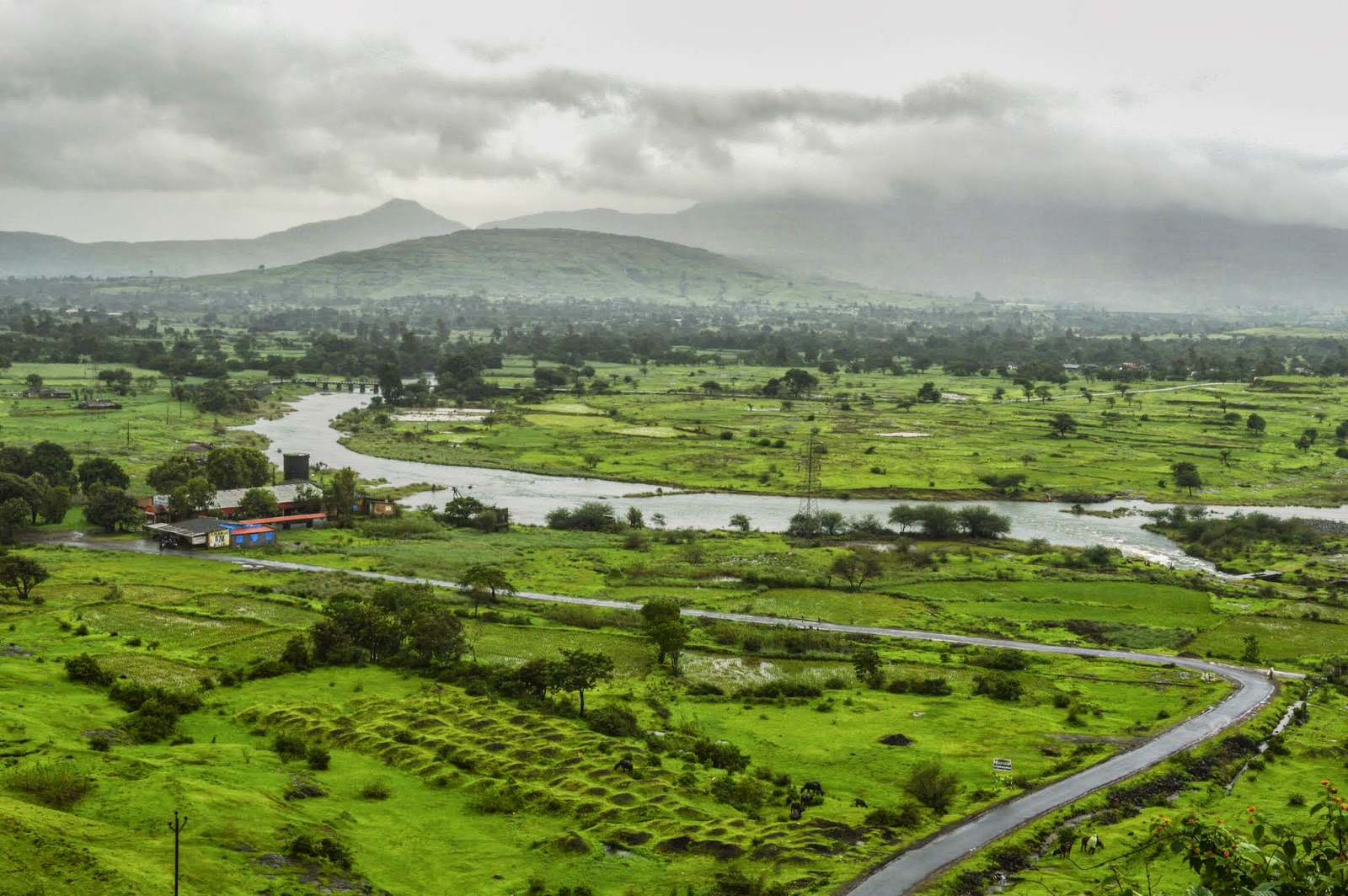 travelogue: Pavana Dam - August 1, 2013