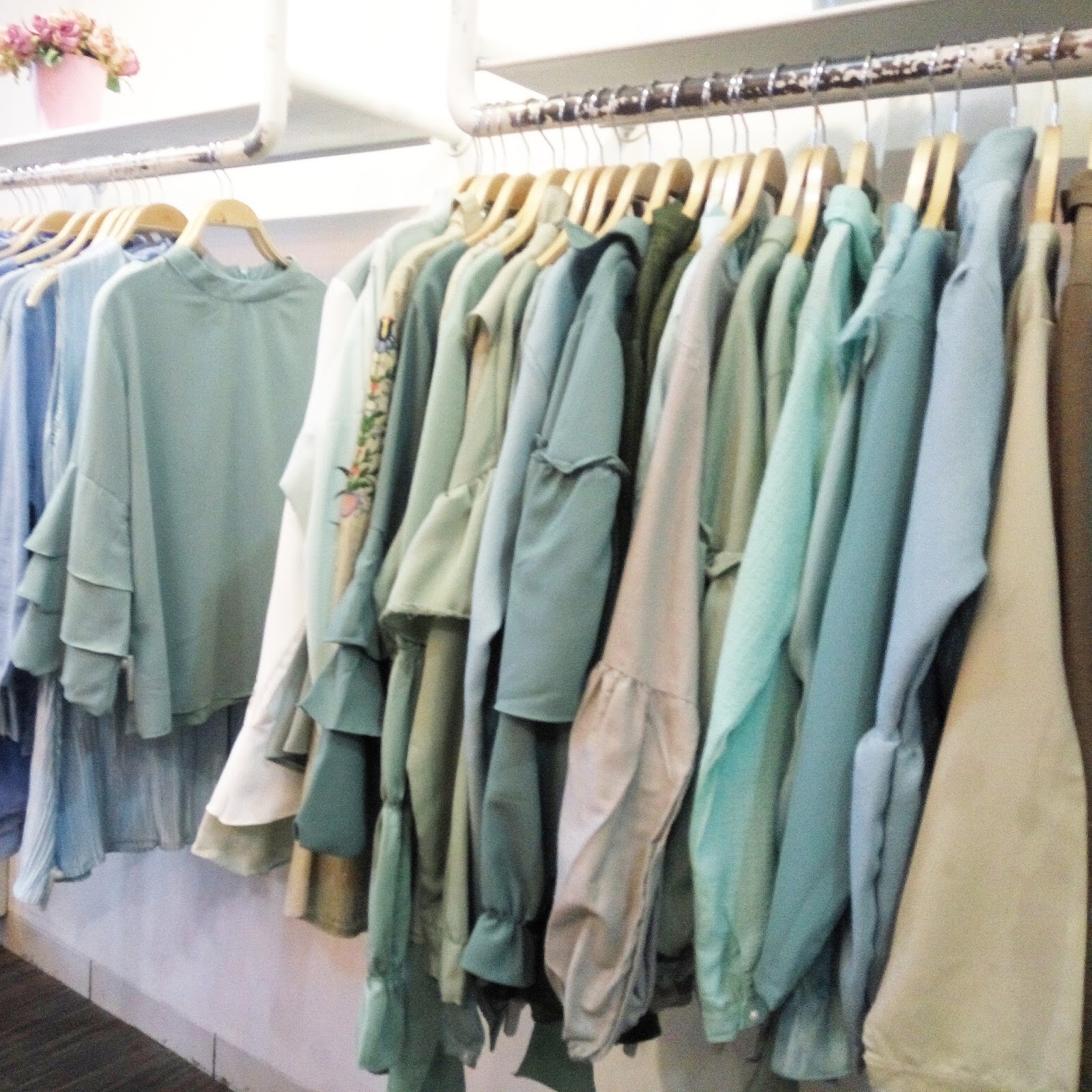 Mayoutfit Online shop rekomendasiku - DaretoChange by Indonesian Beauty ...