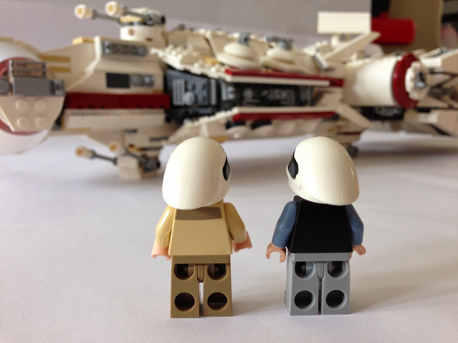 The Marriage of LEGO and Star Wars: Review: 10198 Tantive IV