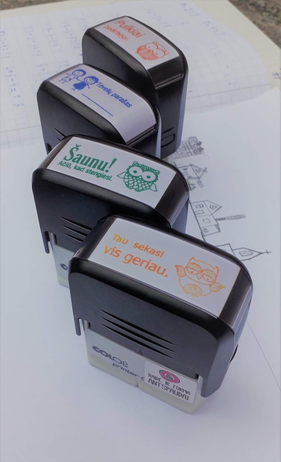 Antspaudai mokytojams, antspaudai vaikams, antspaudų gamyba.