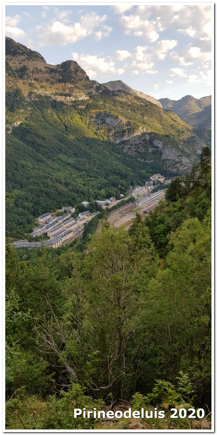 Un paseo por el Pirineo: La Moleta (2573 m) en circular desde Canfranc ...