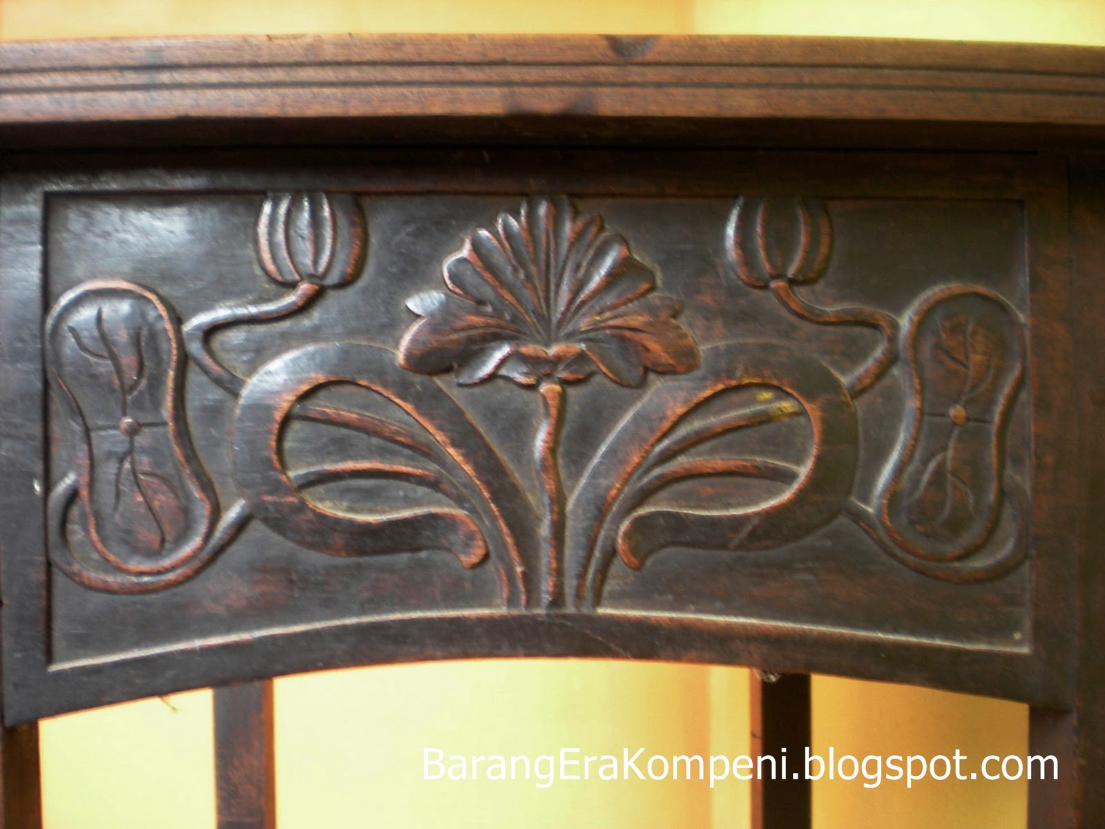 BarangEraKompeni: Meja ART NOUVEAU ( Semarangan ) # 1