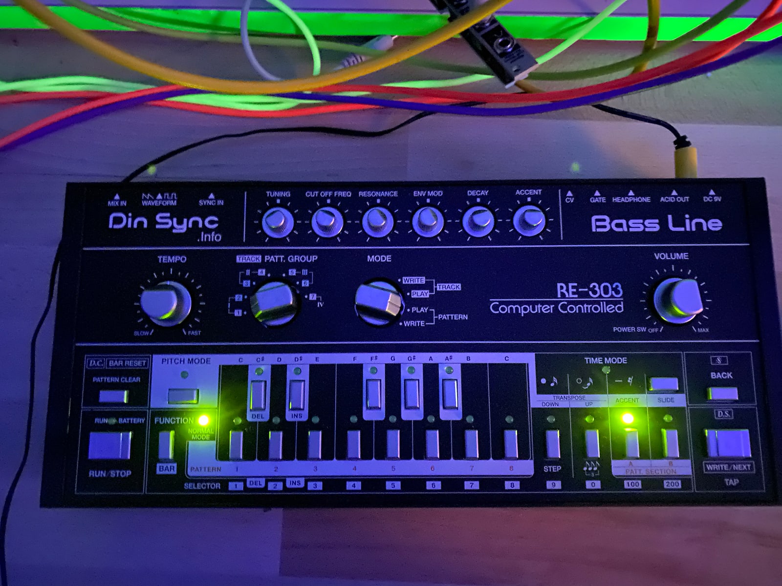 MATRIXSYNTH: Dinsync Re-303 2019 Black