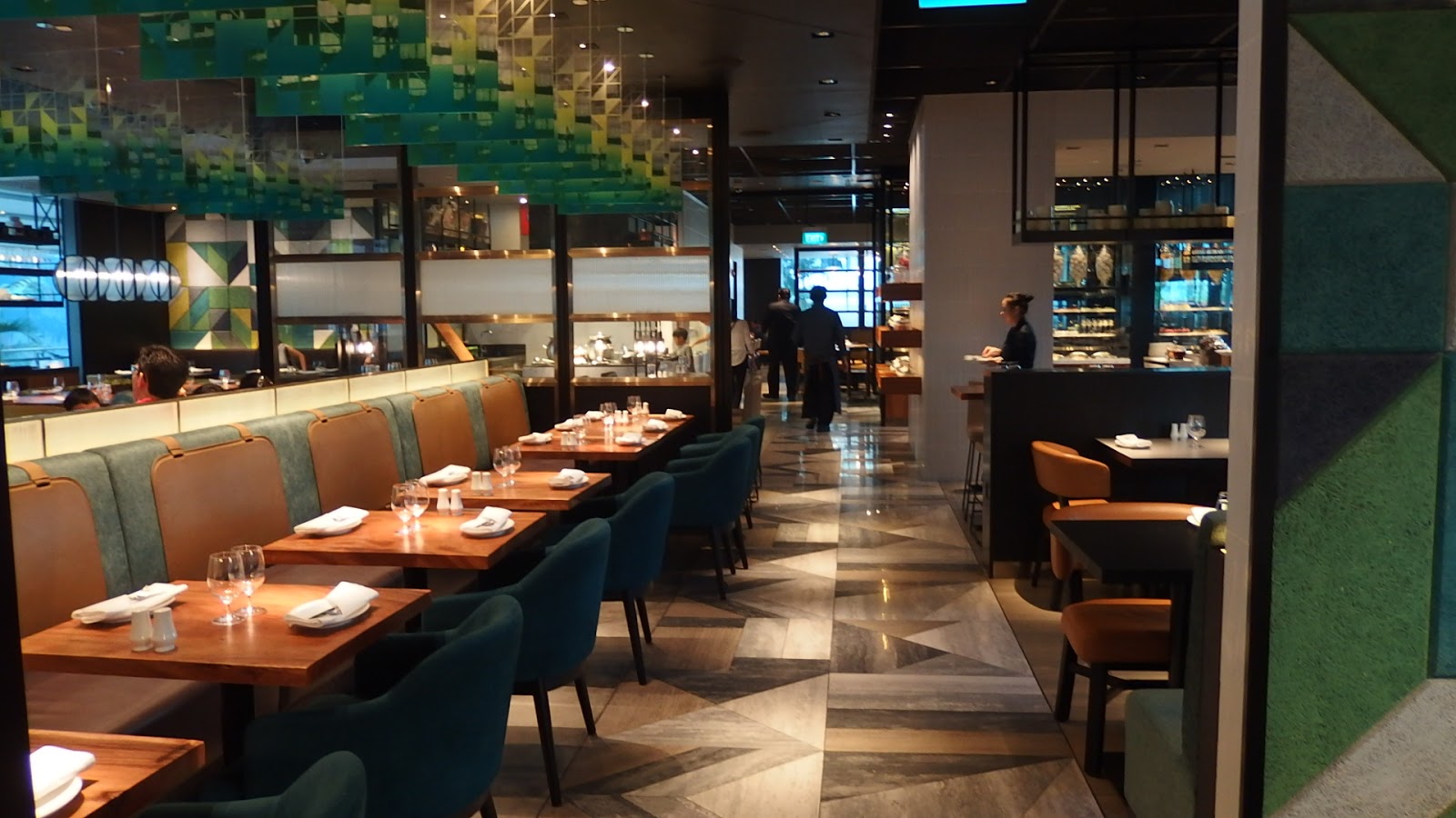 SuMMeR LoVes To Eat! Singapore Food Blog: Lunch Buffet at Beach Road ...