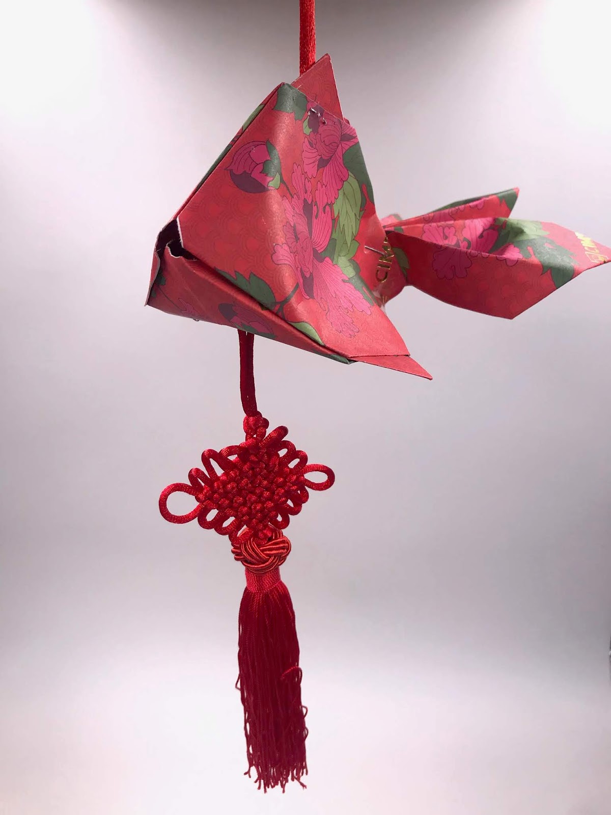 Tutorial #103: Angpao Gold Fish 新年紅包金魚摺紙吊飾 | The Idea King