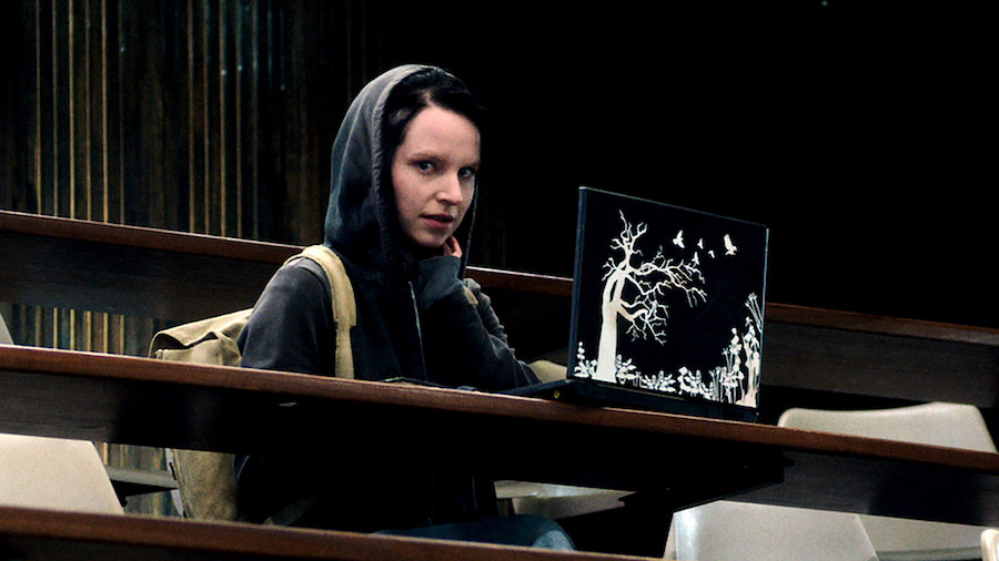 The Last Thing I See: 'Friend Request' (2016) Movie Review