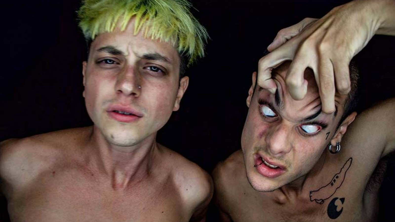 ¿Quiénes son Ca7riel y Paco Amoroso?