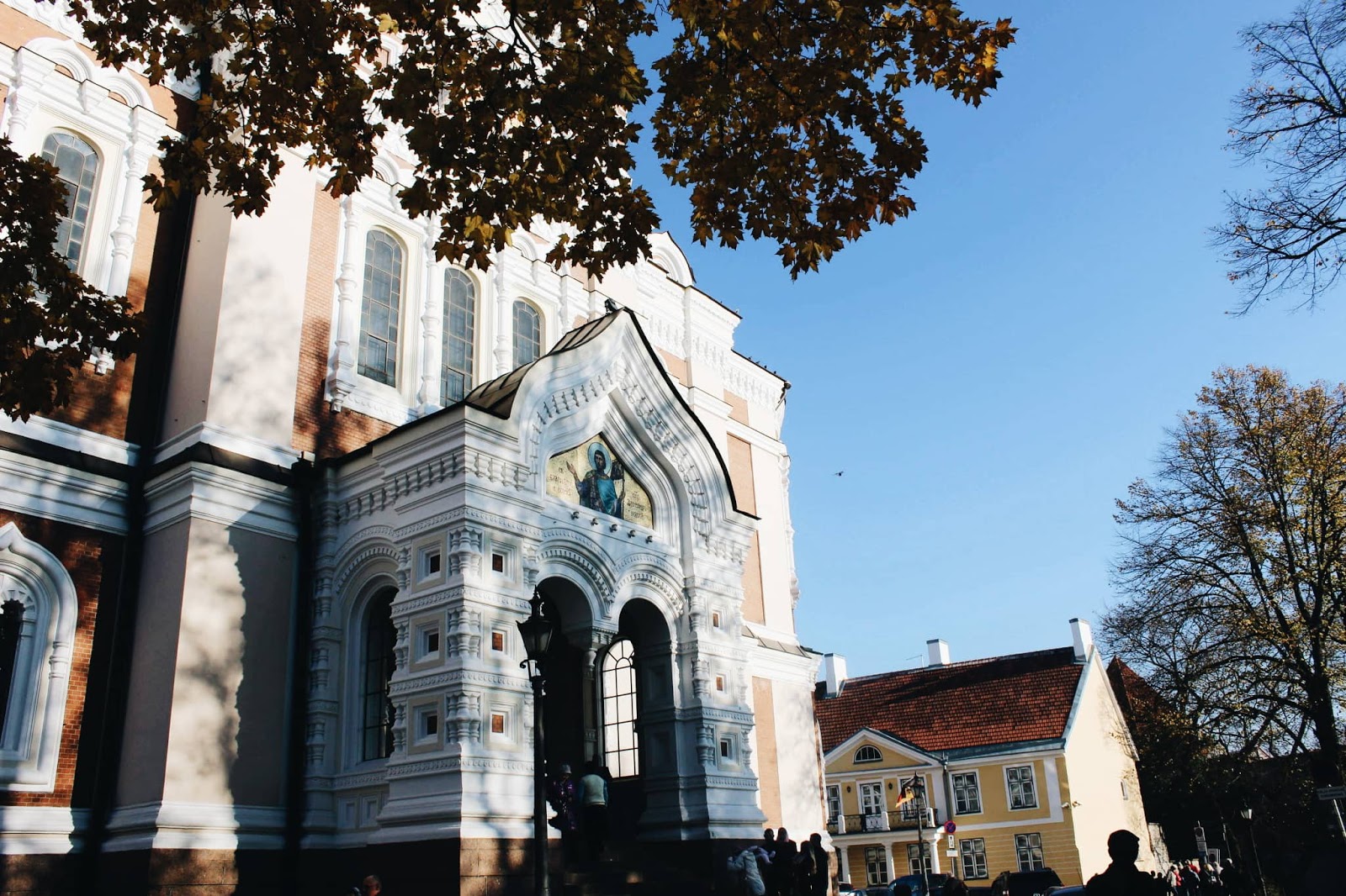 2018 | Six Miles Deep