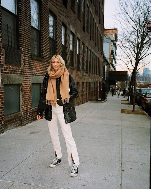 TENDENCIAS; FRONT SPLIT PANTS.-