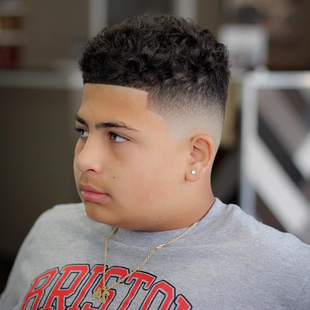 12 Best Hairstyles for Round Faces for Men 2020 ~ Mens Hairstyles