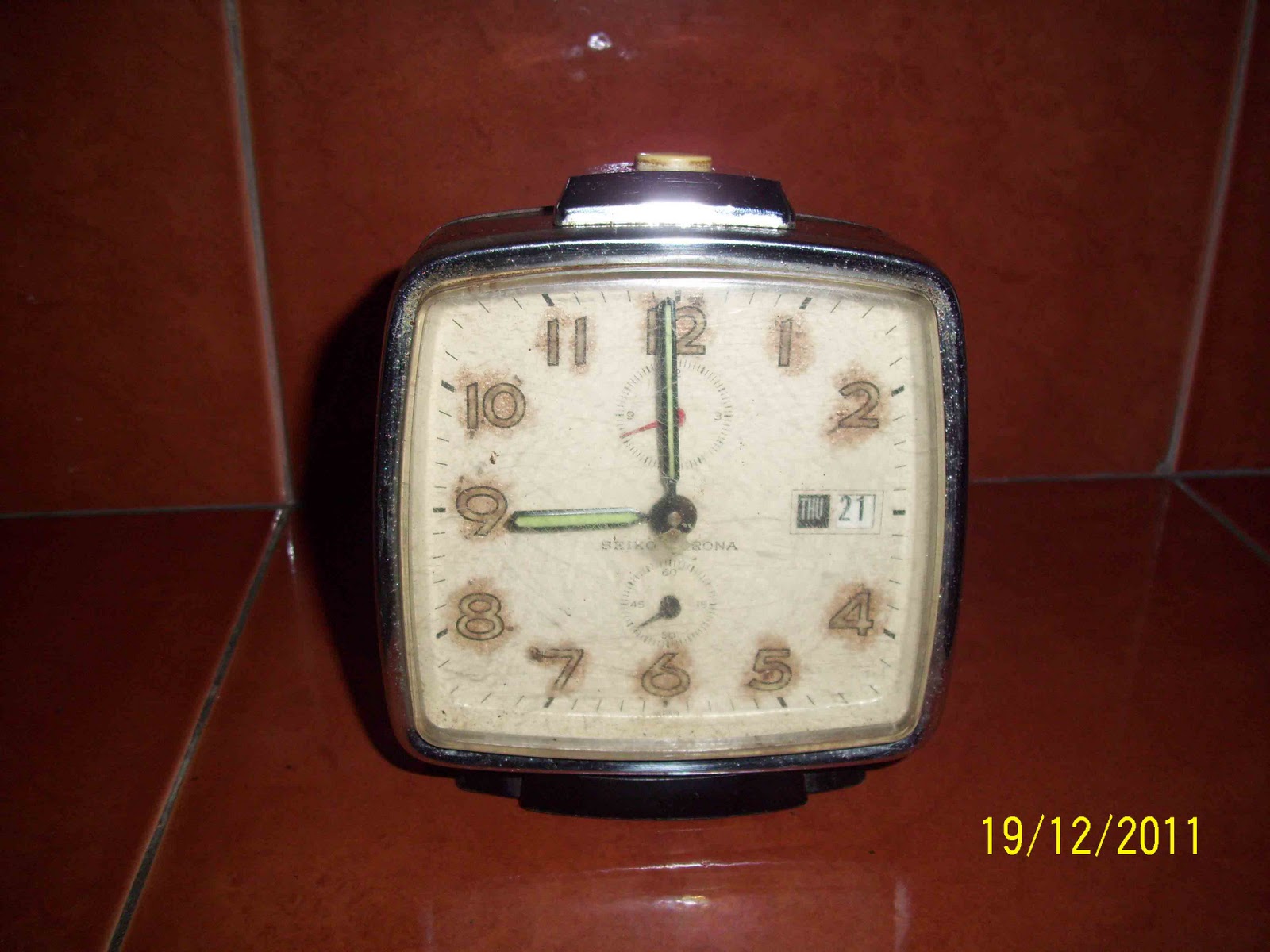 jadoel joyo payjo: Jam weker SAIKO CORONA