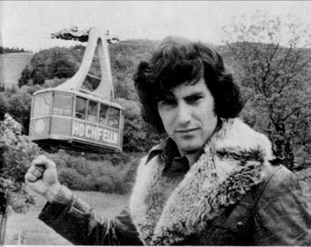 SIGLO XXI: -RECUERDAN A URI GELLER???...