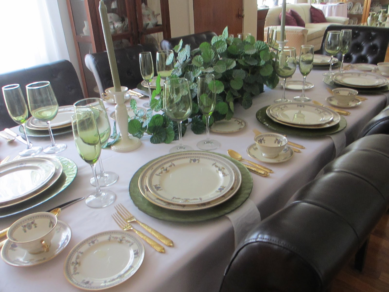 The Welcomed Guest: Lenox The Colonial Tablescape