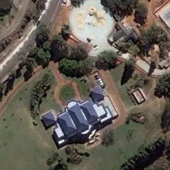 Mansion: Video Of Robert Mugabe's House - Kayode Ogundamisi Reacts (Photos)