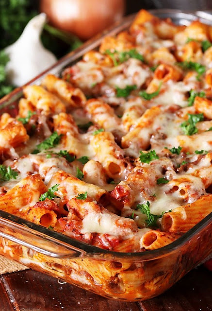 Easy Baked Mostaccioli (aka: Baked Cheesy Pasta) | The Kitchen is My ...