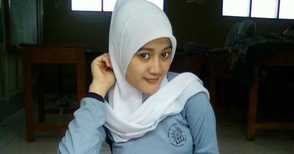 Edisi Cewek Berjilbab Mesum ~ Cuma download bokep indonesia