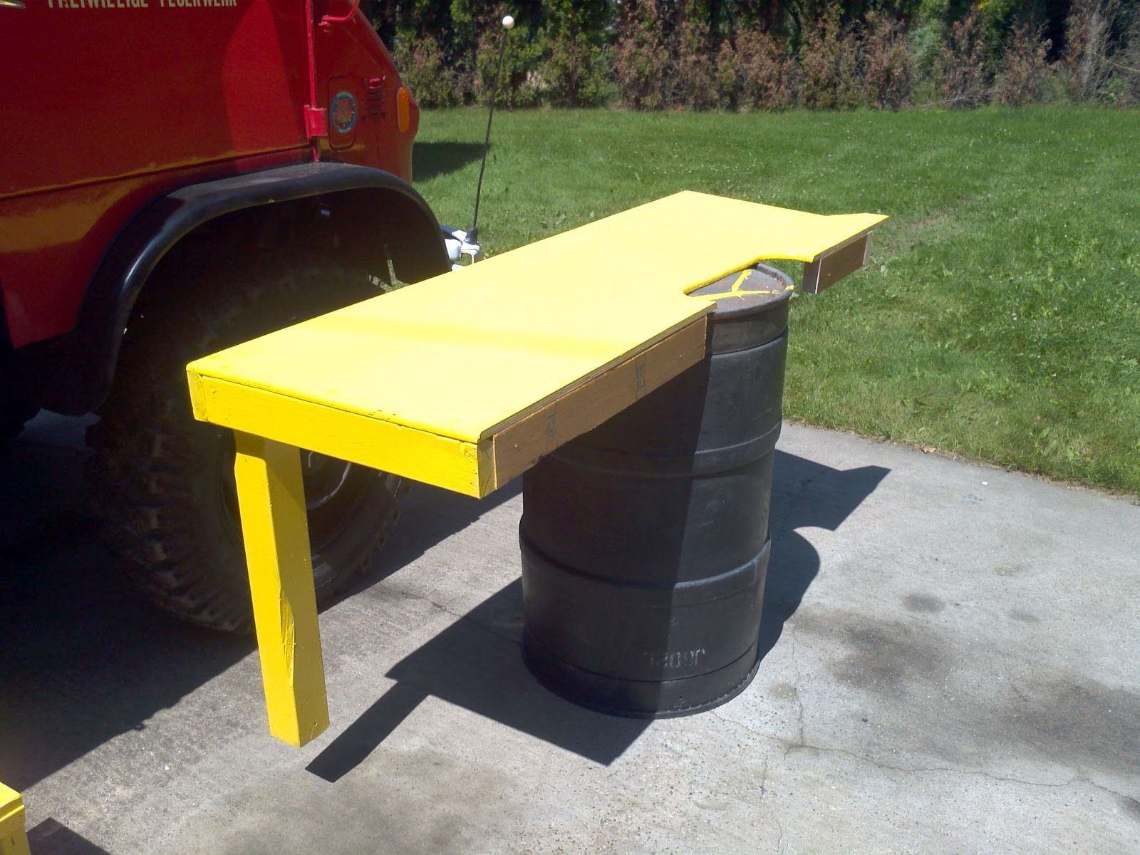 VA7AEJ ...- .- --... .- . .---: Ham Shack Upgrade Diary #4 - The Bench ...