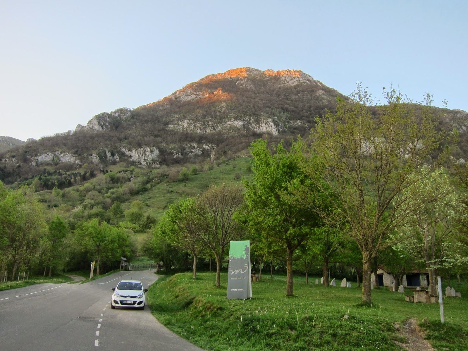 LAUKOAK: (20140416) Circular Larraitz-Col Egurral-Larrunarri-Col ...