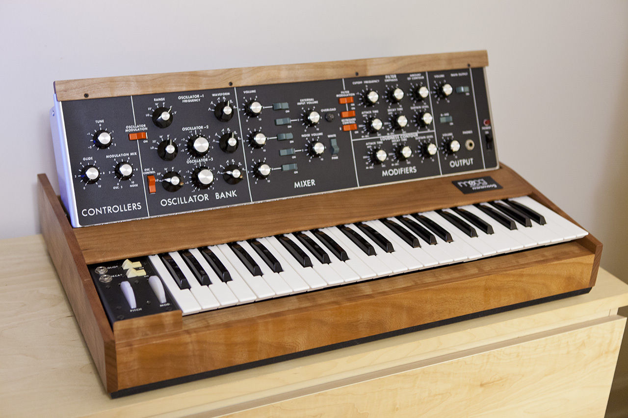 MATRIXSYNTH: Restored Moog Minimoog Analog Synth with African Makore ...