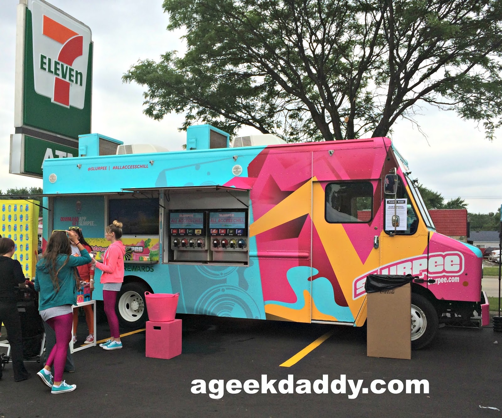 A Geek Daddy Metro Detroit 7 Eleven Owner Crowned Slurpee Queen