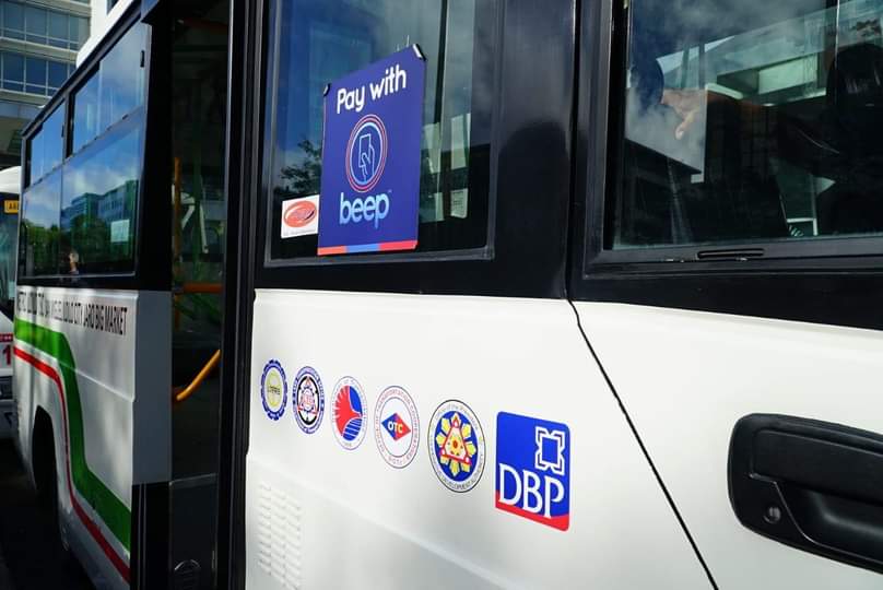 Iloilo City pioneers use of cashless buses outside Metro Manila