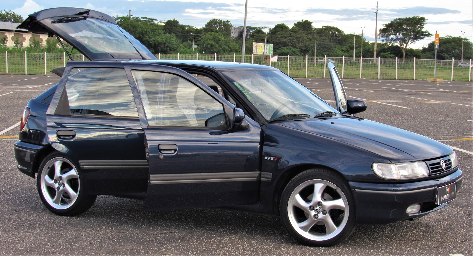 A sensação de guiar o Volkswagen Pointer GTi 1996!