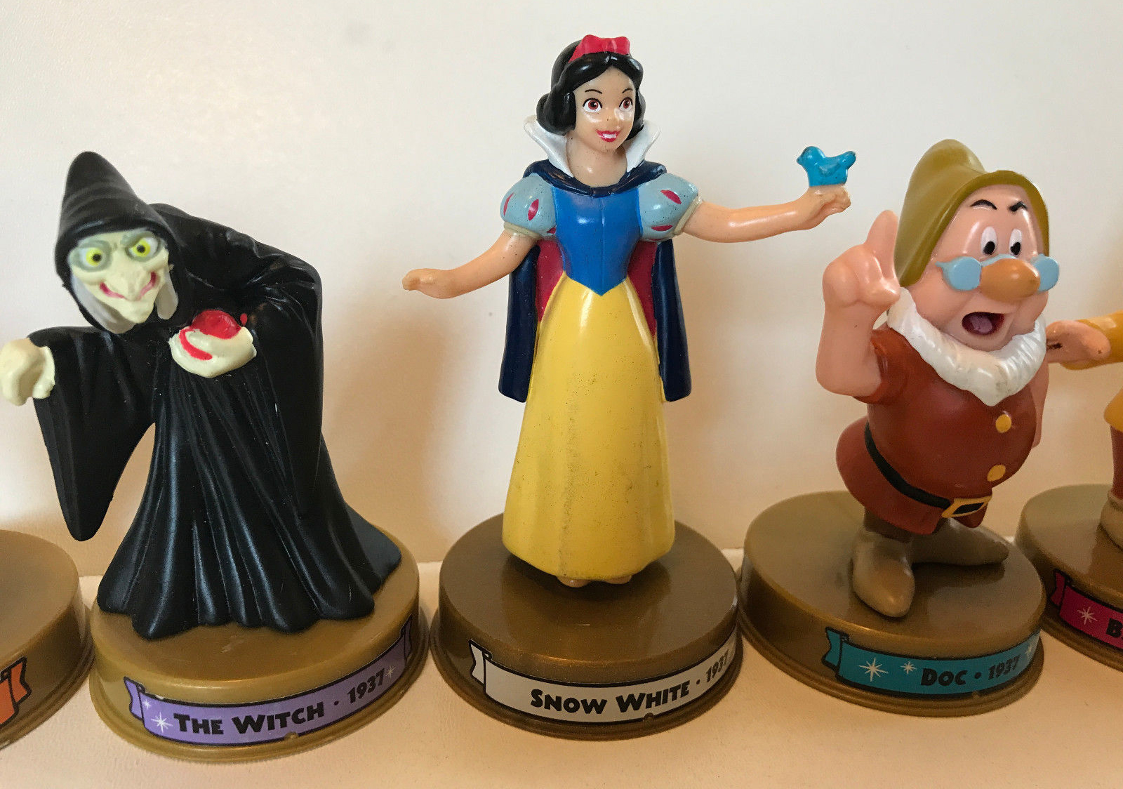Filmic Light - Snow White Archive: McDonald's Snow White Happy Meal ...