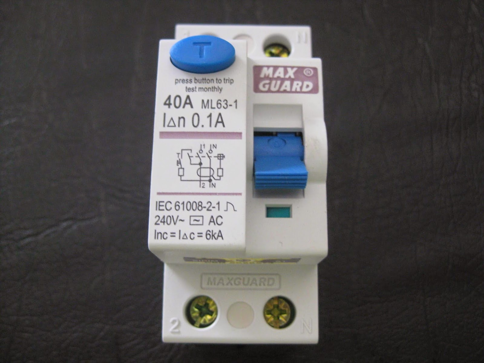 LEE ELEKTRIK: MAXGUARD MCB DAN RCCB