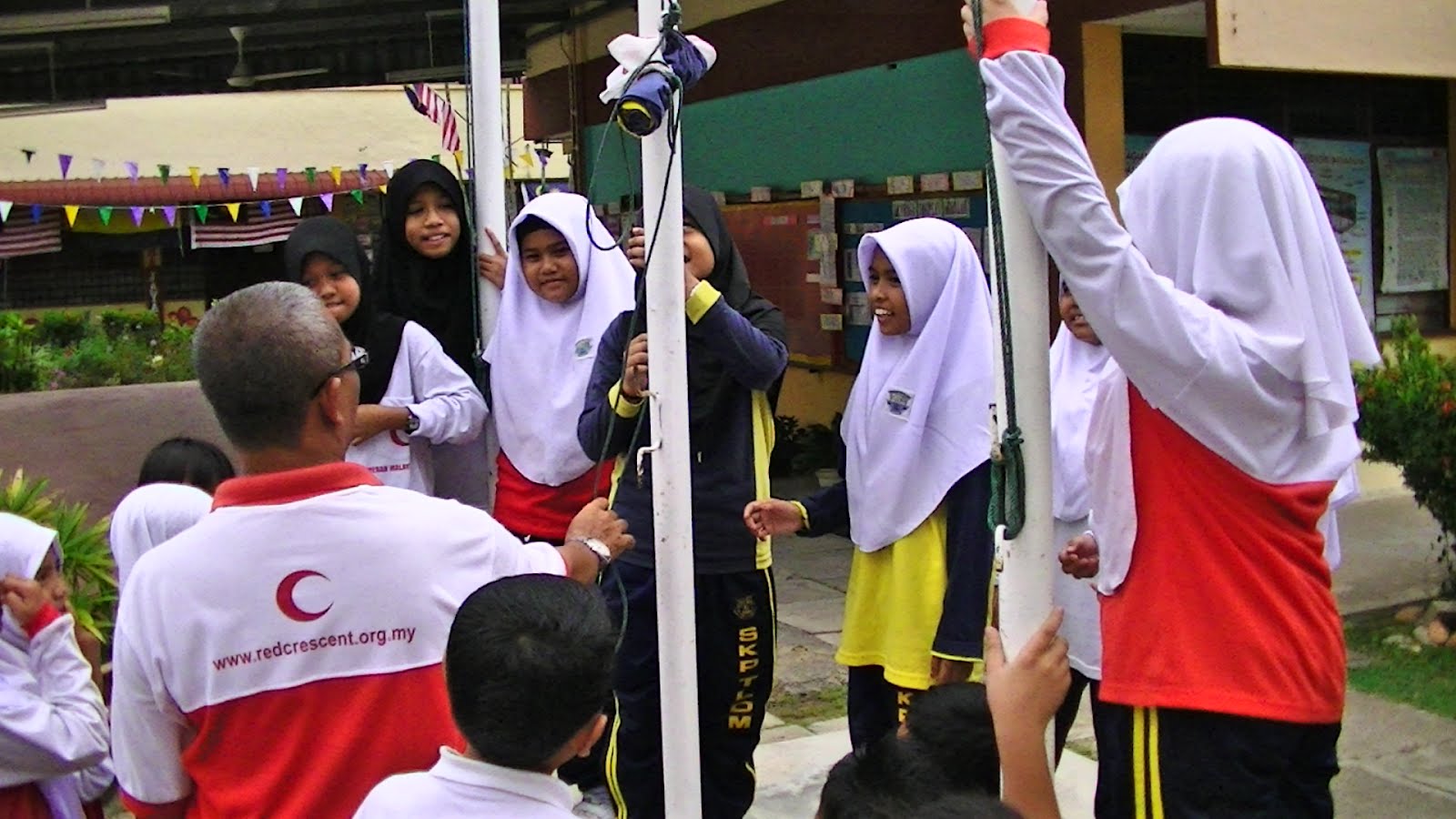 PERSATUAN BULAN SABIT MERAH SKPTLDM: AKTIVITI PBSM :CARA DAN ADAB SERTA ...