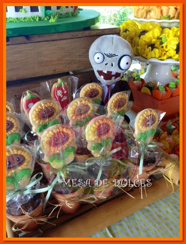 ARTE DULCE: MESA DE DULCES PLANTAS VS ZOMBIES