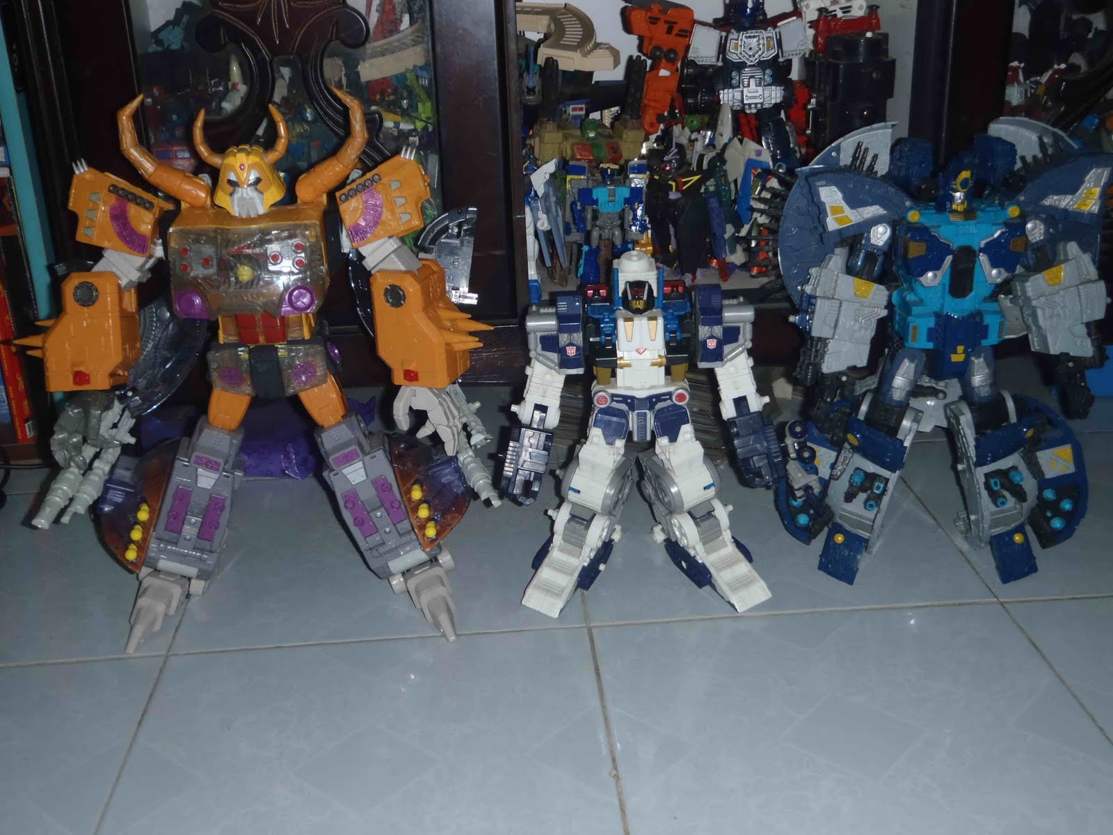 New Planet Cybertron: Transformers Review – Metroplex (Cybertron Leader ...