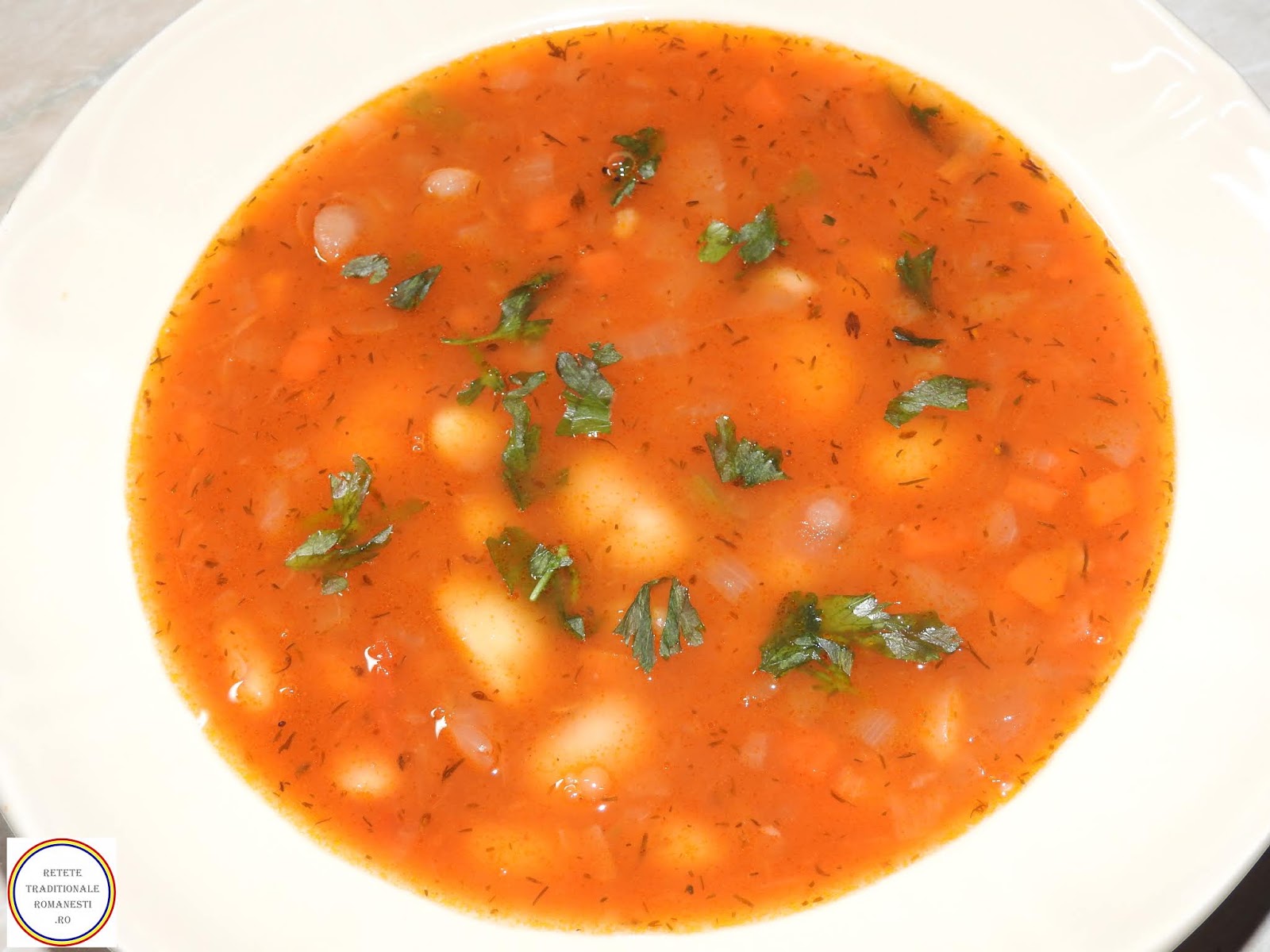 Supa de fasole reteta | Retetetraditionaleromanesti.ro
