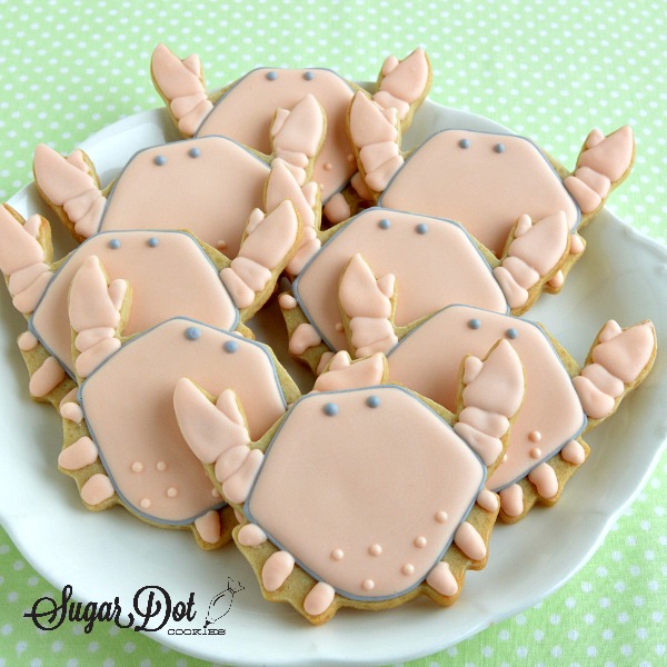 These crab cookies were favors for a wedding. I've made LOTS of crab ...