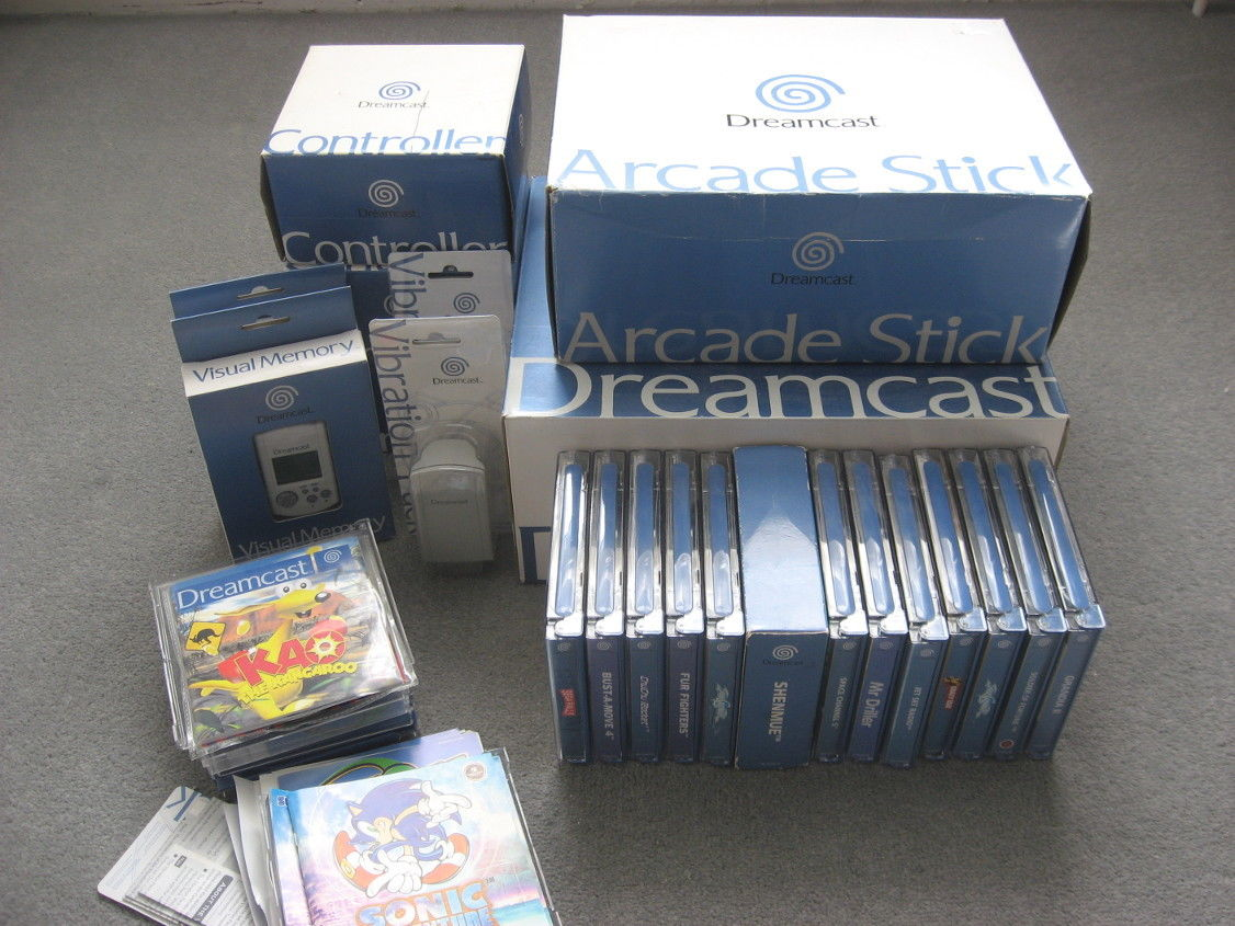 Retro Treasures: Sega Dreamcast Collection Bundle