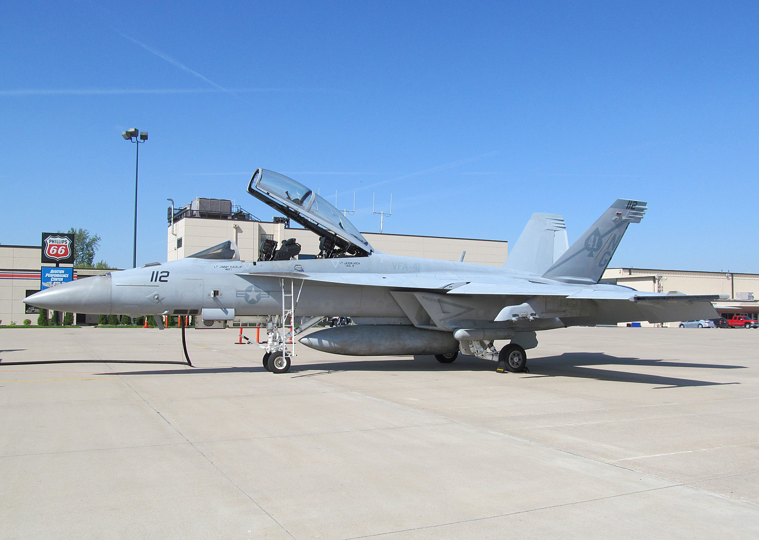 The Aero Experience: Sightings: VFA-41 "Black Aces" Super Hornet Makes ...
